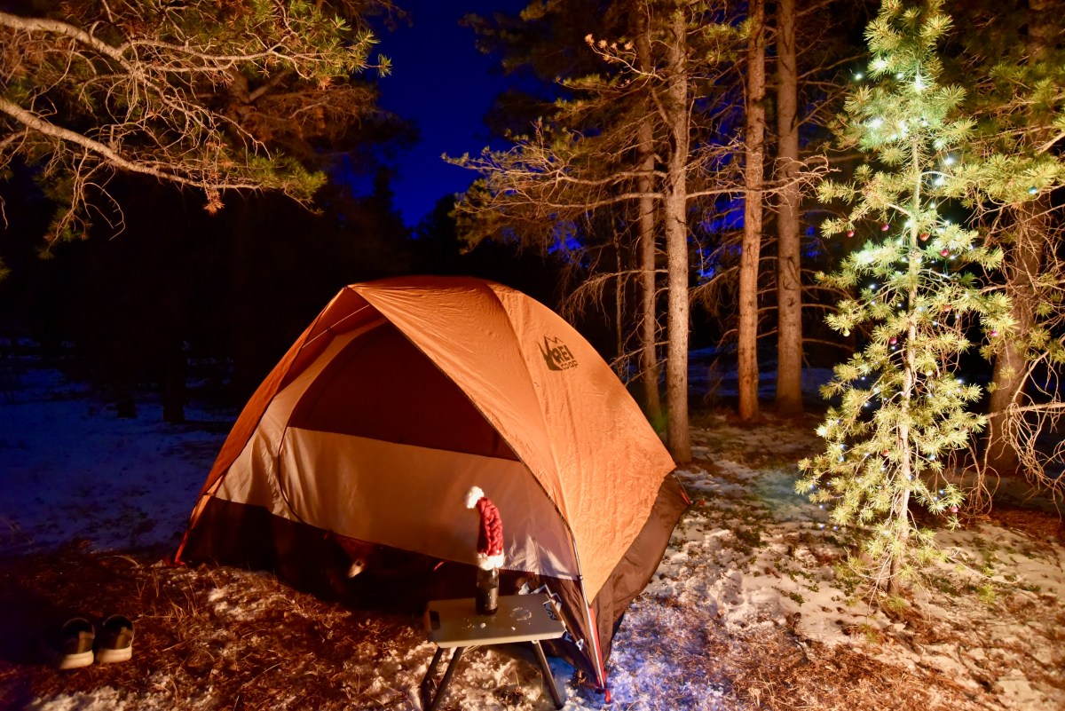A White, Camping Christmas | { E M & P I E }